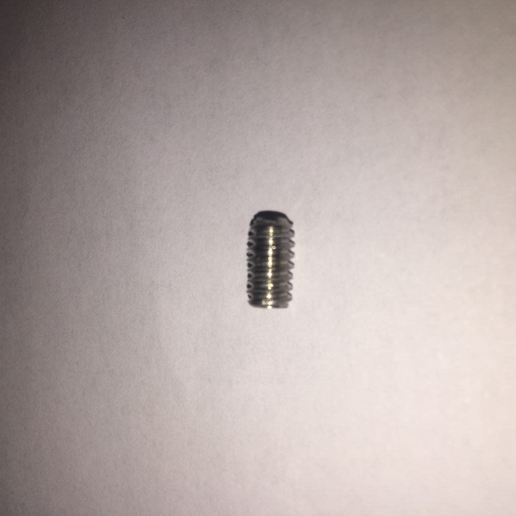 FCS・FCS2のネジ、ホームセンターでの購入は難しい理由 - 日焼けに喝！サーファーが教える太陽対策